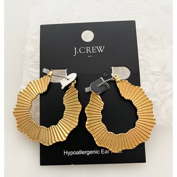 J. Crew | Jewelry | J Crew Gold Tone Wavy Hoop Earrings New With Tags ...